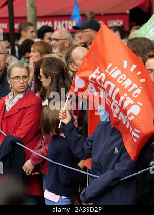 Anti-Medically Assisted Procreation (PMA) demonstrators take the street ...