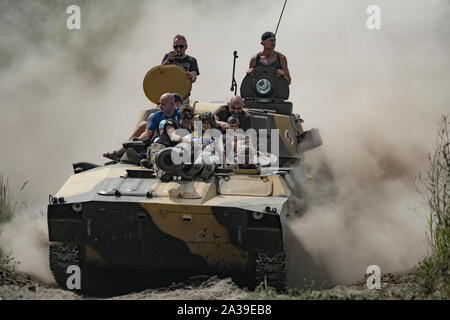 Fast ride of the Soviet 2S1 Gvozdika self-propelled howitzer with ...