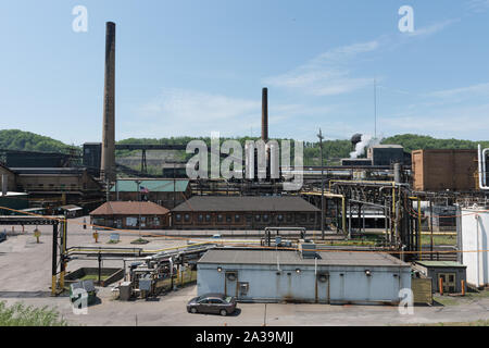 Scene at the Mountain State Carbon Co. industrial plant in Follansbee ...