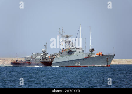27 July 2019, Russia, Sewastopol: The Russian warship "Samum" of the ...