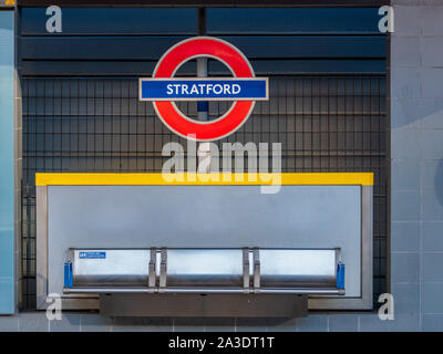 stratford underground station tube train waiting london england uk gb ...