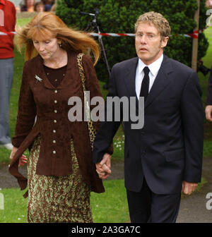 The funeral of The Who's John Entwistle today ( Wednesday 10 July 2002 ...