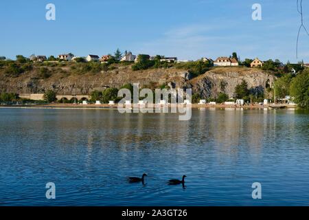 France, Cote d'Or, Dijon, Lake Kir, the lock Stock Photo - Alamy