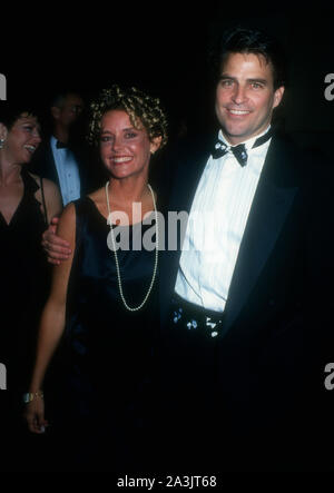 MARRIED WITH CHILDREN, Amanda Bearse, Ted McGinley, David Garrison ...