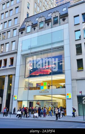 Microsoft store New York City Stock Photo - Alamy