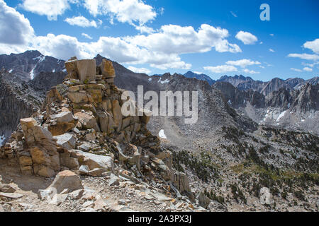 Kearsarge pass trail in the Eastern Sierra Nevada mountains of ...