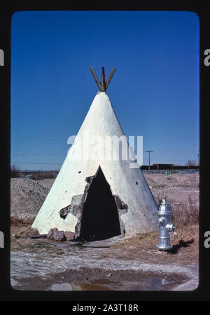 Teepee, once by a souvenir stand, Route 20, Canutillo, Texas; ca. 1979 Stock Photo - Alamy