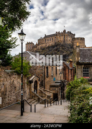 The Vennel Steps with a view of Edinburgh Castle, Grass Market ...