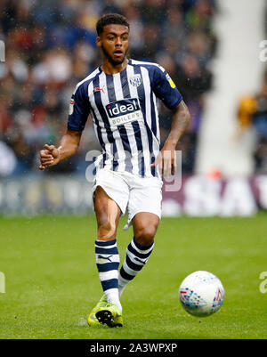West Bromwich Albion's Darnell Furlong speaks to Referee, Elliot Bell ...