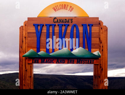 Welcome to Yukon Territory sign marker boundary YT Canada at border of ...
