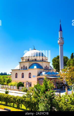 mosque minaret architecture in turkey - islam and minerals - minarets of mosques turkey Stock ...