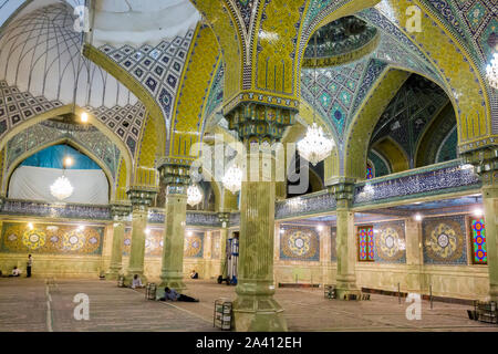 Imam Hasan al-Askari mosque Stock Photo - Alamy