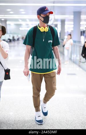 Chinese actor Xu Zhengxi, also known as Jeremy Tsui, Izz Xu, Jones Xu ...