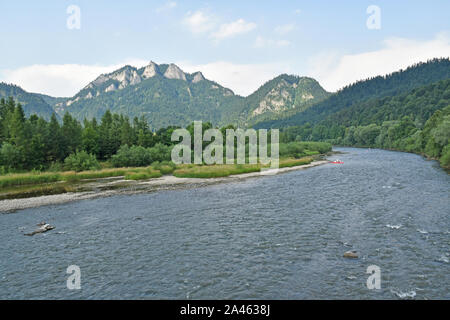 View of zamec dunajec in poland Stock Photo - Alamy