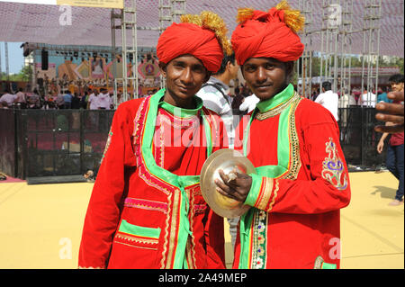 Rajasthani musicians play some traditional instruments Stock Photo - Alamy