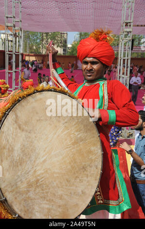 Rajasthani musicians play some traditional instruments Stock Photo - Alamy