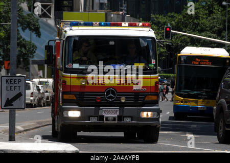 Queensland Fire and Rescue engine on call, Caxton Street, Paddington ...