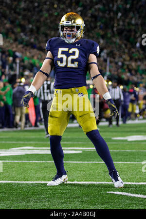 Notre Dame linebacker Bo Bauer runs a drill during NFL pro day football ...