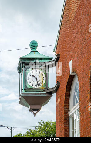 Bank of America street clock mounted on exterior corner of historic ...