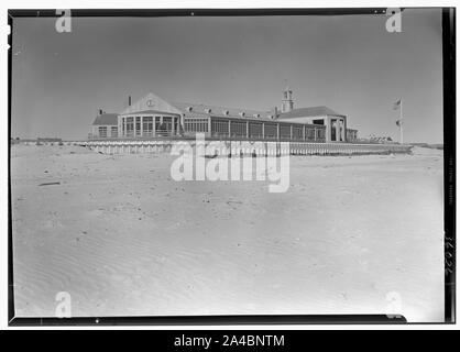 The Dunes Club, Narragansett, Rhode Island; 1939 Stock Photo - Alamy
