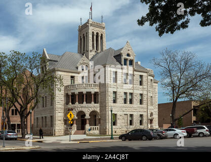 The current Romanesque Revival-style Comal County Courthouse in New ...