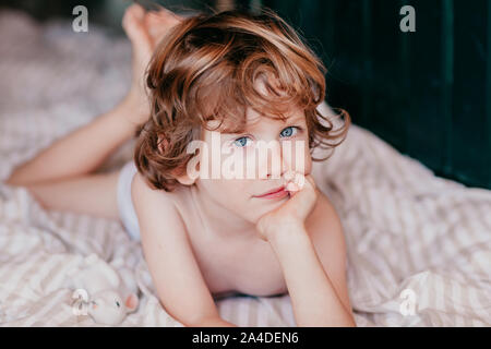 People lying down Stock Photo - Alamy