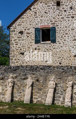 SCULPTURES, HOUSE OF THE SCULPTOR FRANCOIS MICHAUD, MASGOT, (23) CREUSE ...