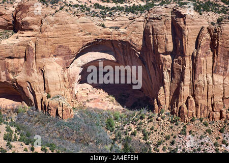 Arizona - Native American cliff dwellings at Betatakin Ruin, Navajo ...