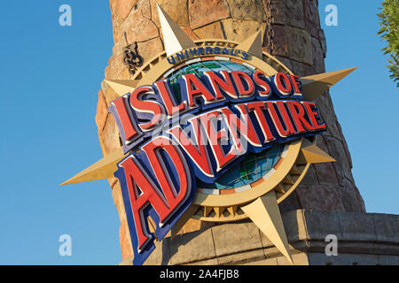 Islands of Adventure Pharos Lighthouse,Tower Sign, Universal Studios ...