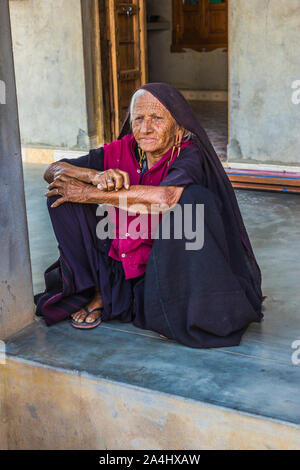 Kutchi Rabari Lady, Kutch Stock Photo - Alamy