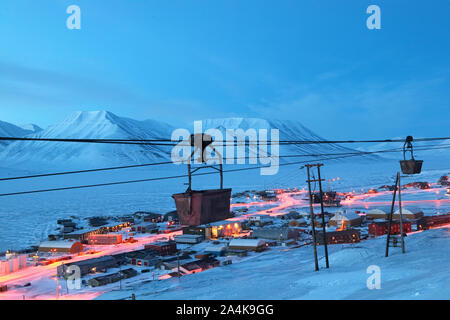 Coal mine on the island Spitsbergen at Svalbard Stock Photo - Alamy
