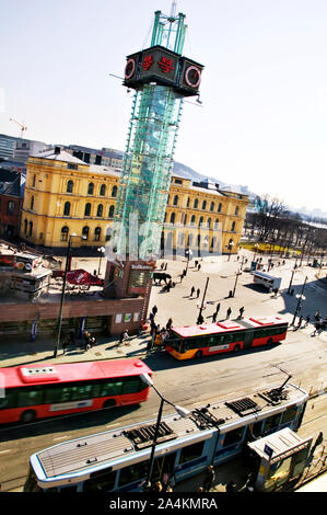 Information about buses and stops at the bus station at Staines-upon ...