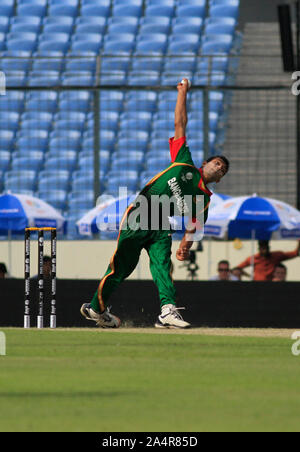 Bangladesh cricket player Shafiul Islam during training session at Sher ...