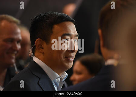 Democratic presidential candidate Andrew Yang speaks at a campaign ...