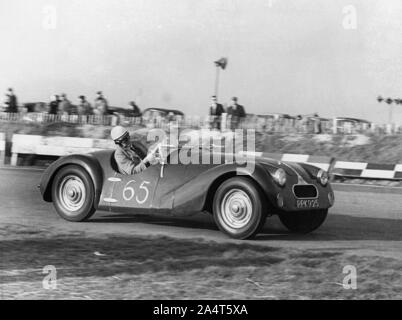 1951 Connaught L2 at Brands Hatch in 1956 Stock Photo - Alamy
