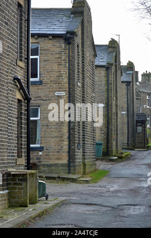 Back to back terraced housing 2, Haworth Stock Photo - Alamy