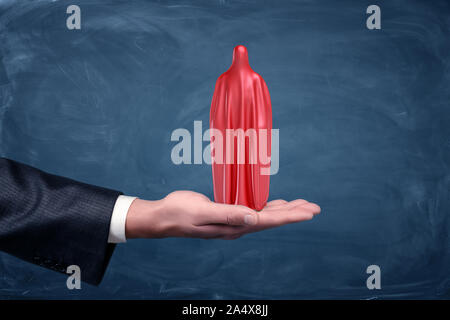 Male arm in suit give blank calling card to visitor Stock Photo - Alamy