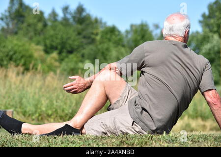 Stretching Army Senior Male Veteran Stock Photo - Alamy