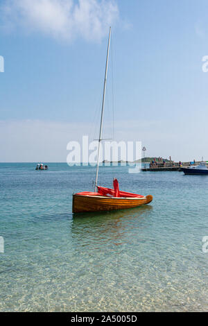 Boats anchored in Higher Town Bay, St Martin's, Isles of Scilly Stock ...