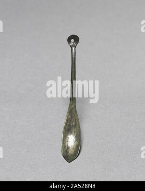 Spoon with Dual Heads, 918-1392. This bronze spoon has dual heads: one ...
