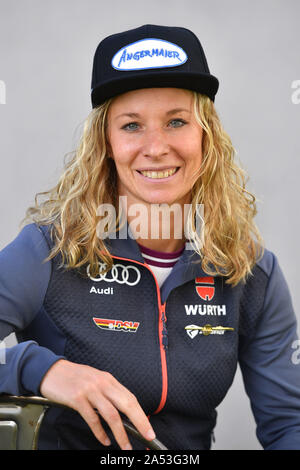 Laupheim, Deutschland. 17th Oct, 2019. Denise HERRMANN (biathlon ...