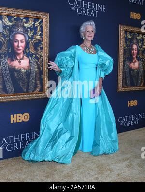 LOS ANGELES, CA - OCTOBER 17: Actress Kristin Minter attends the ...