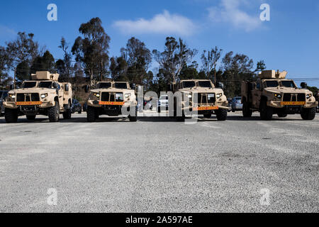 Students in the Joint Light Tactical Vehicle (JLTV) Operator New ...