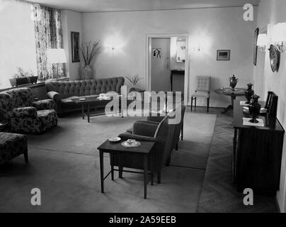 Bonn - Chancery Office Building - 1959, United States photographs ...