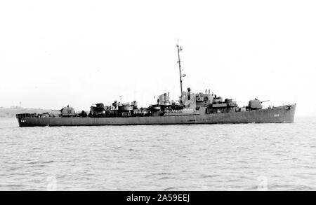 DE-537 USS RIZZI built by NYBos completed 6/1945 - 306 geared turbine ...