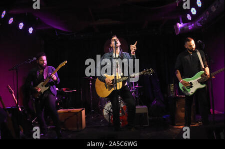Mike Montali and Chris Urriola perform with the Hollis Brown band at ...