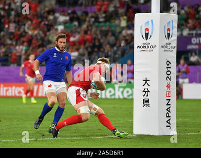 Wales' Aaron Wainwright scores his sides first try during the 2019 ...