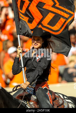 STILLWATER, OK - OCTOBER 19: Baylor Bears running back John Lovett (7 ...