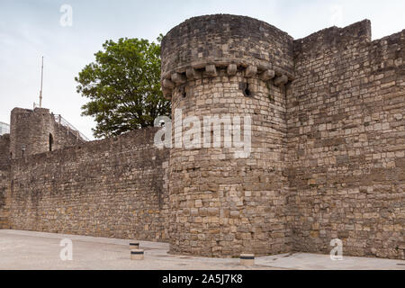 Southampton city has an old city wall, around the centre, and the ...