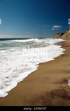 Block Island ocean surf at Bluff's Beach Stock Photo - Alamy